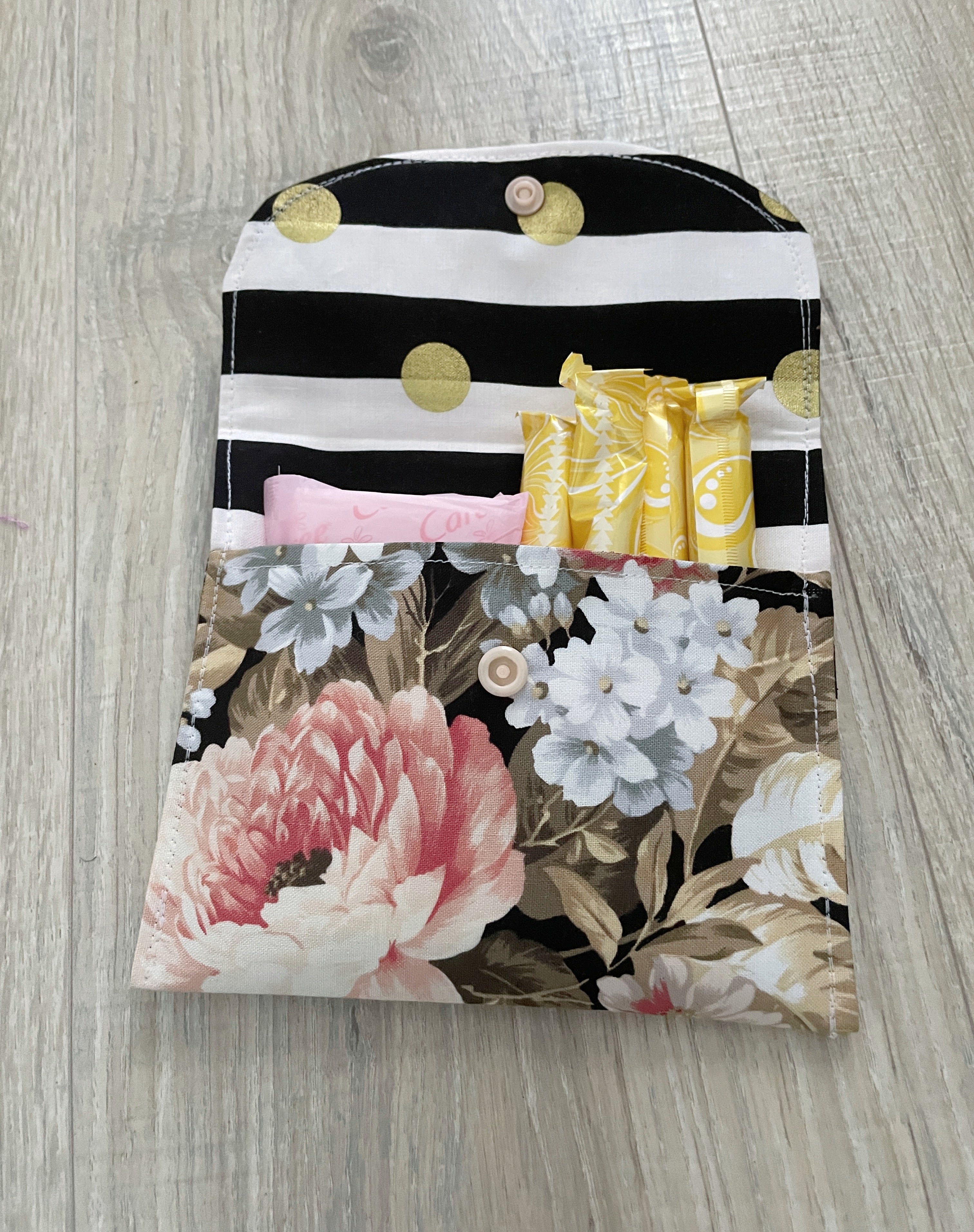 Privacy Pouch Tampon and Sanitary Pad Case Holder, Modern Florals ...